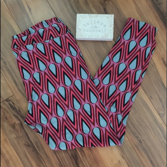 LuLaRoe | Pants & Jumpsuits | Lularoe Tc Buttery Soft Leggins | Poshmark